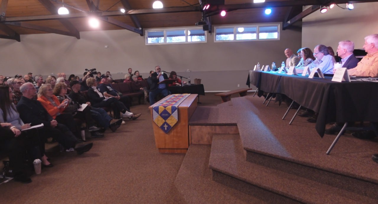 The Kootenai Journal • Town hall crowd-stage